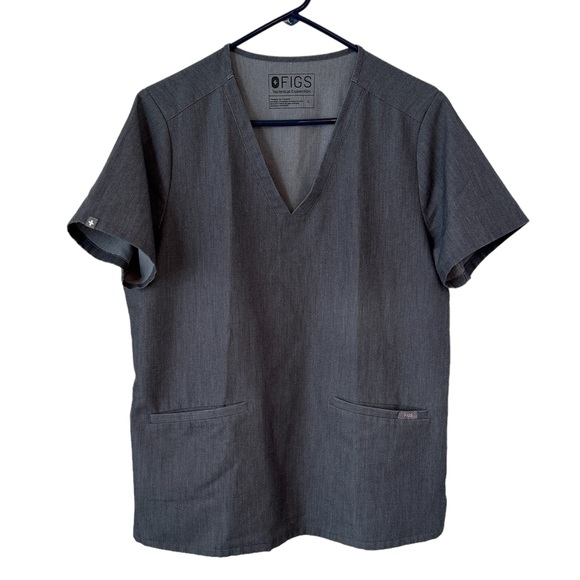 Figs | Tops | Figs Scrub Top Casma Gray Three Pocket Short Sleeve Shirt ...